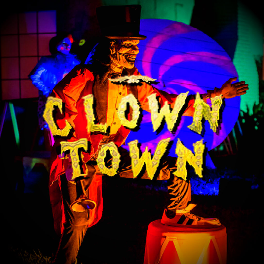 Clown Town - Halloween Yard Display in Valencia, CA - Haunting
