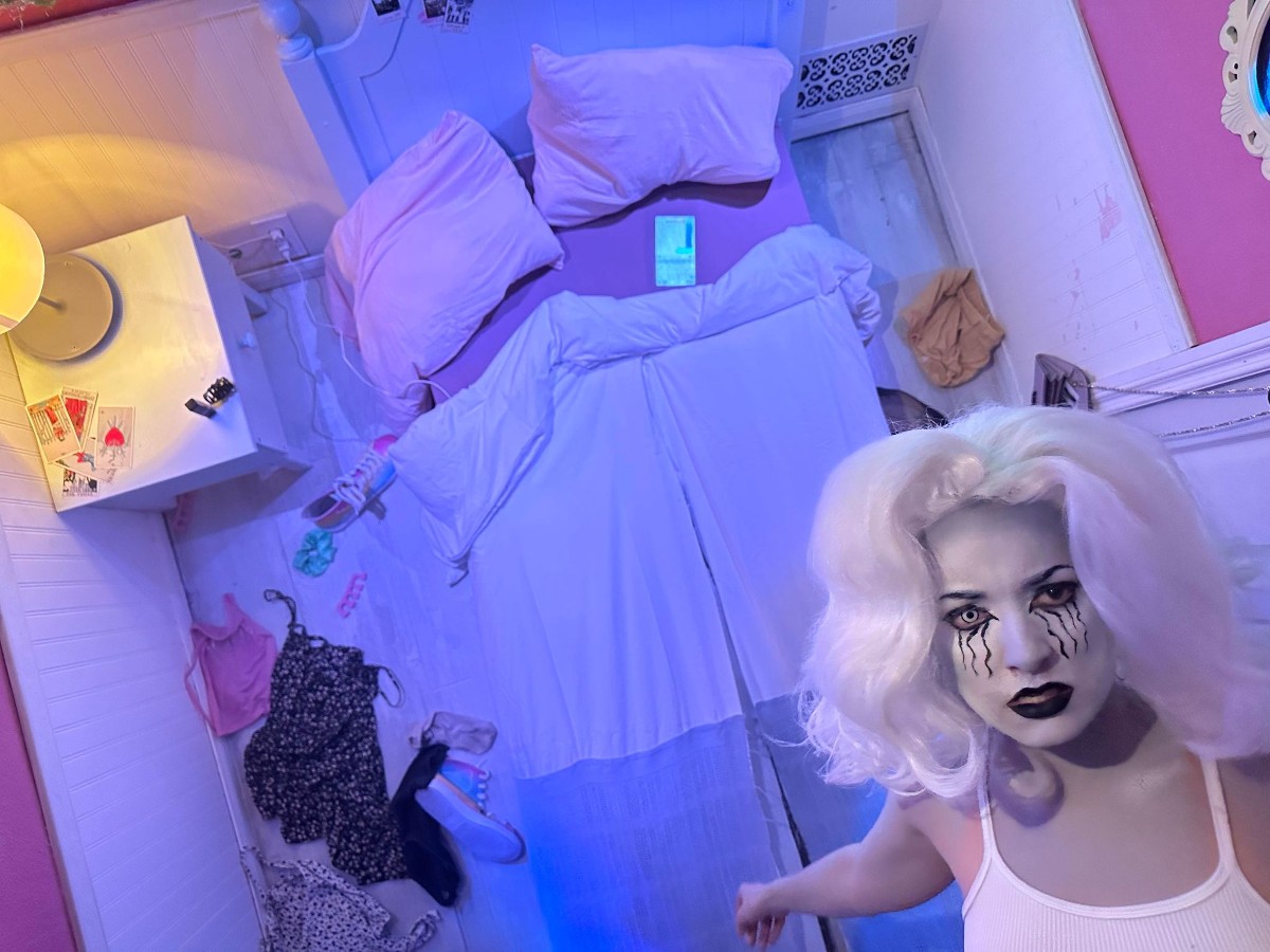 MHP's Ghosted is a Witty Haunted House About Dating in the Digital Age